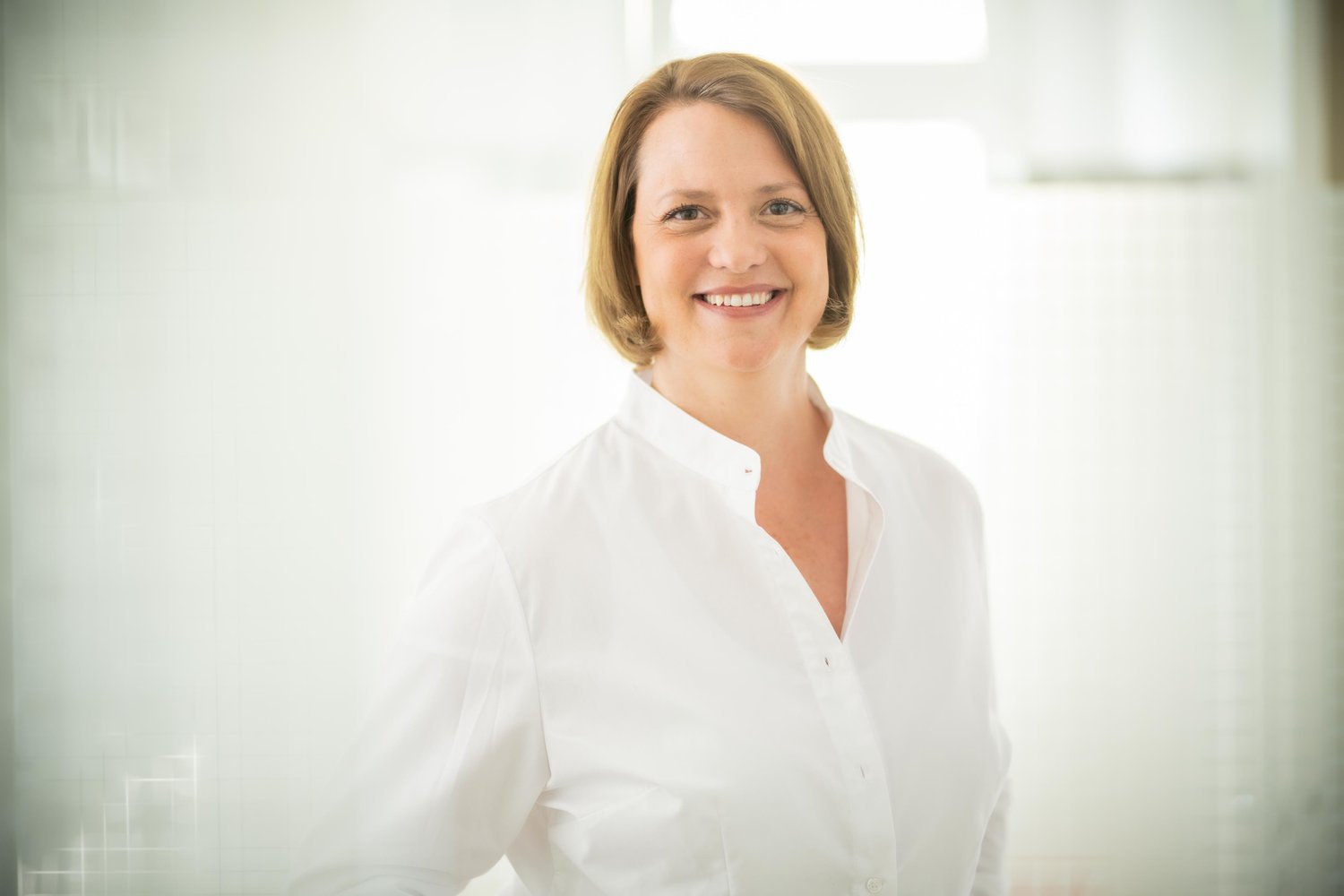 The Umbrella™ Tongue, Lip, and Cheek Retractor Boosts Treatment Efficiency